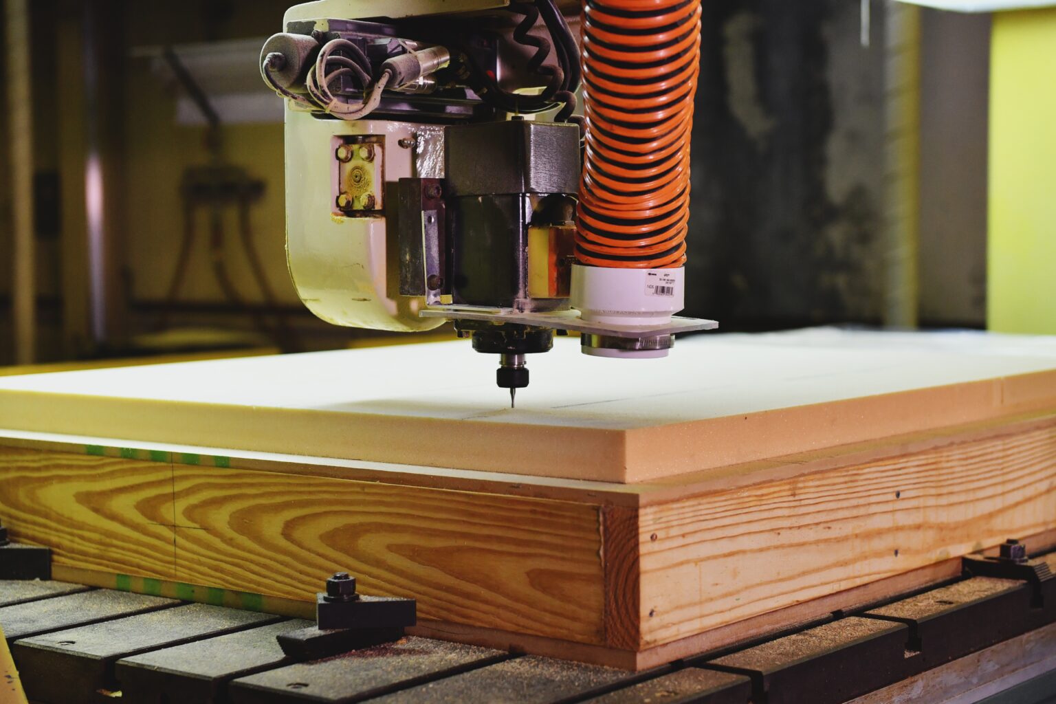 What is a CNC machine? All CNC Machine Types and Applications